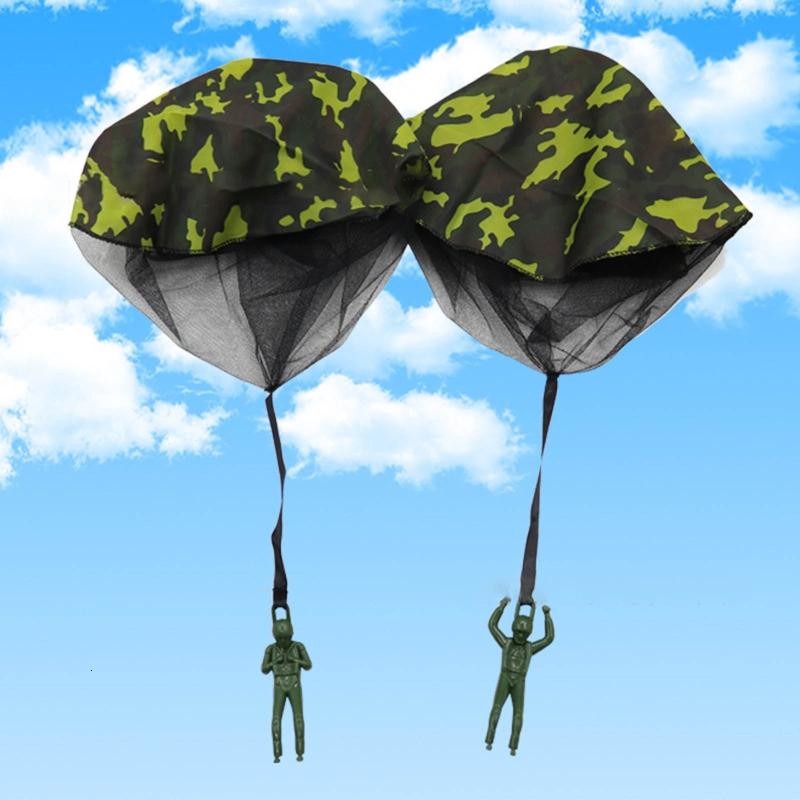 2-in-1 Hand Throwing & Landing Parachute Flyer Soldier Flying Toy ...